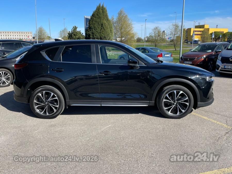 Melns Mazda CX-5 2024 Tartu, ar dzinēja tilpumu 2.00 L un nobraukumu 58 tūkst. km par 29990 €, foto 9 vietnē AUTOMOTO.COM.LV