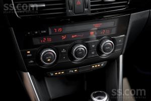 Zils Mazda CX-5 2012 Tukums, ar dzinēja tilpumu 2.20 L un nobraukumu 117 tūkst. km par 10950 €, foto 25 vietnē AUTOMOTO.COM.LV