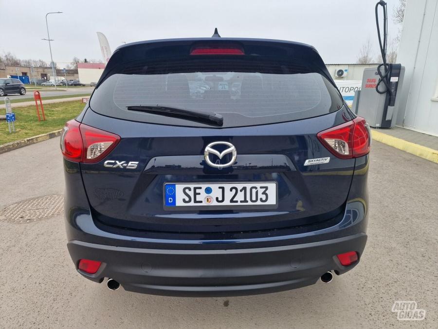 Zils Mazda CX-5 2015 Kretinga, ar dzinēja tilpumu 2.20 L un nobraukumu 164 tūkst. km par 6900 €, foto 7 vietnē AUTOMOTO.COM.LV