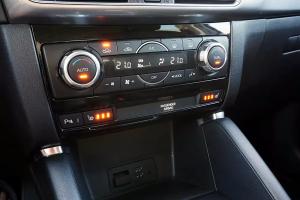 Blue Mazda CX-5 2015 in Riga, with an engine capacity of 2.20 L and mileage of 165 thousand km for 7500 €, photo 24 on AUTOMOTO.COM.LV
