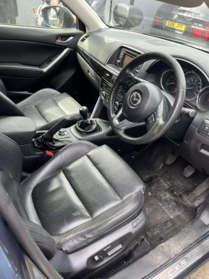 Blue Mazda CX-5 2015 in Kaunas, with an engine capacity of 2.19 L and mileage of 200 thousand km for 900 €, photo 7 on AUTOMOTO.COM.LV