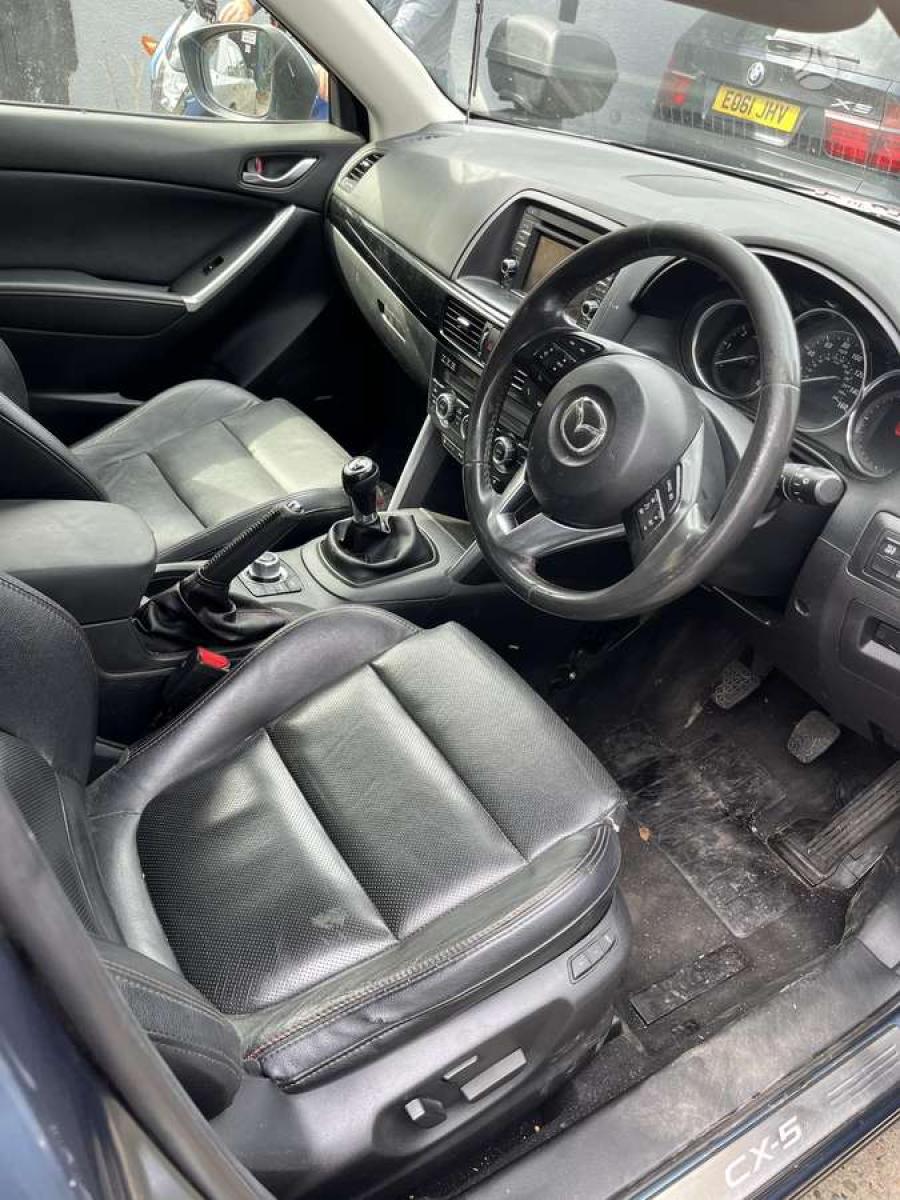 Blue Mazda CX-5 2015 in Kaunas, with an engine capacity of 2.19 L and mileage of 200 thousand km for 900 €, photo 7 on AUTOMOTO.COM.LV
