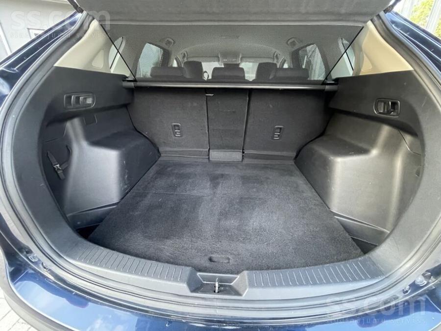 Blue Mazda CX-5 2016 in Jurmala, with an engine capacity of 2.20 L and mileage of 0 thousand km for 9250 €, photo 35 on AUTOMOTO.COM.LV