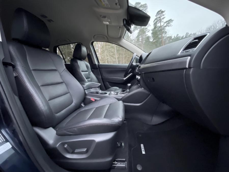 Blue Mazda CX-5 2016 in Riga, with an engine capacity of 2.20 L and mileage of 215 thousand km for 12450 €, photo 7 on AUTOMOTO.COM.LV