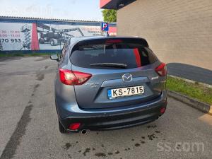 Zils Mazda CX-5 2017 Rīga, ar dzinēja tilpumu 2.00 L un nobraukumu 54 tūkst. km par 19800 €, foto 3 vietnē AUTOMOTO.COM.LV