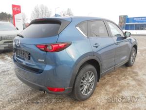 Zils Mazda CX-5 2017 Viljandi, ar dzinēja tilpumu 2.20 L un nobraukumu 168 tūkst. km par 12990 €, foto 2 vietnē AUTOMOTO.COM.LV