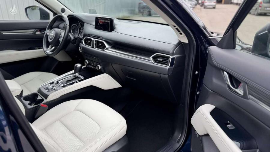 Blue Mazda CX-5 2017 in Telschi, with an engine capacity of 2.19 L and mileage of 192 thousand km for 14700 €, photo 15 on AUTOMOTO.COM.LV