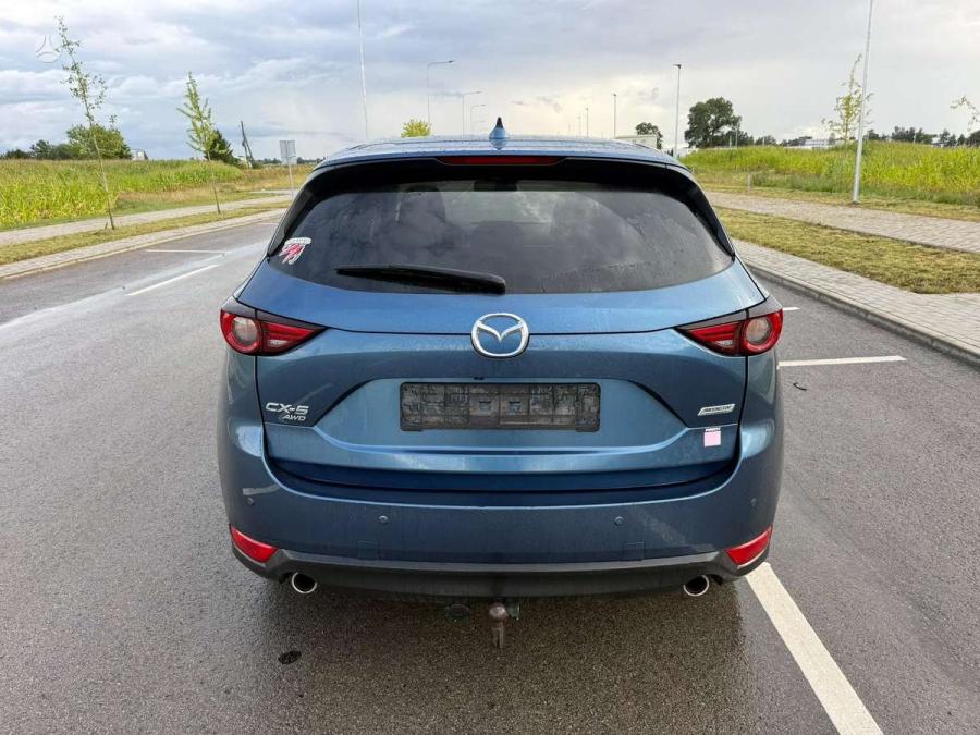 Zils Mazda CX-5 2018 Marijampole, ar dzinēja tilpumu 2.19 L un nobraukumu 320 tūkst. km par 9500 €, foto 8 vietnē AUTOMOTO.COM.LV