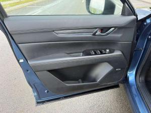 Zils Mazda CX-5 2018 Marijampole, ar dzinēja tilpumu 2.19 L un nobraukumu 320 tūkst. km par 9500 €, foto 15 vietnē AUTOMOTO.COM.LV