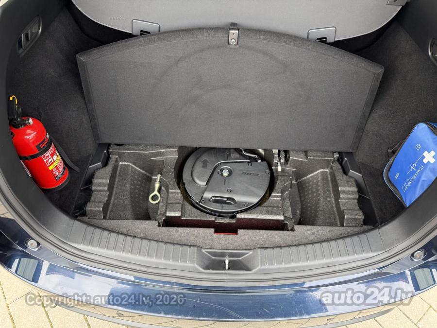 Blue Mazda CX-5 2020 in Tallinn, with an engine capacity of 2.50 L and mileage of 92 thousand km for 21900 €, photo 16 on AUTOMOTO.COM.LV