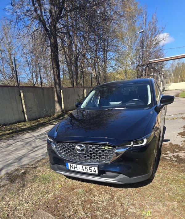 Zils Mazda CX-5 2022 Rīga, ar dzinēja tilpumu 2.00 L un nobraukumu 43 tūkst. km par 27100 €, foto 1 vietnē AUTOMOTO.COM.LV
