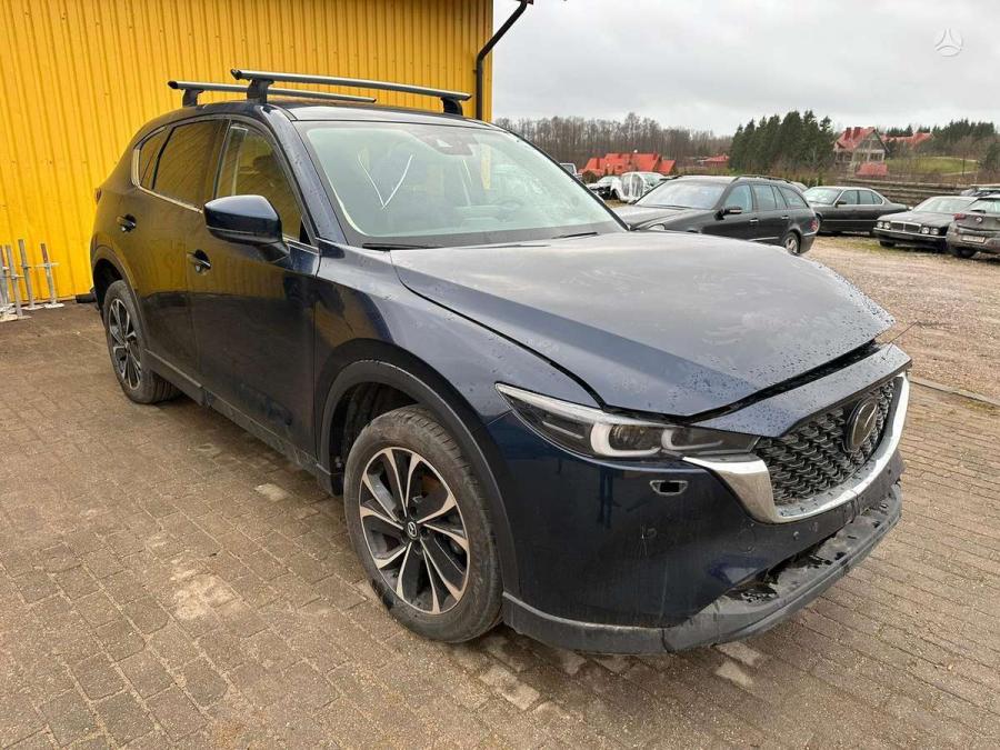 Blue Mazda CX-5 2023 in Klaipeda, with an engine capacity of 2.00 L and mileage of 41 thousand km for 11900 €, photo 1 on AUTOMOTO.COM.LV
