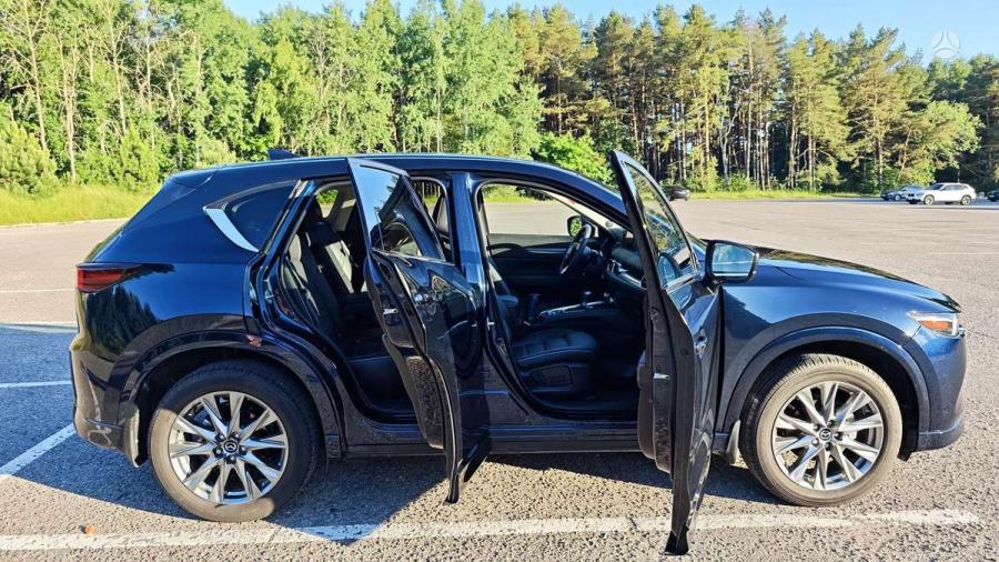 Blue Mazda CX-5 2025 in Klaipeda, with an engine capacity of 2.50 L and mileage of 9 thousand km for 29300 €, photo 3 on AUTOMOTO.COM.LV