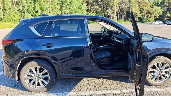 Blue Mazda CX-5 2025 in Klaipeda, with an engine capacity of 2.50 L and mileage of 9 thousand km for 29300 €, photo 3 on AUTOMOTO.COM.LV