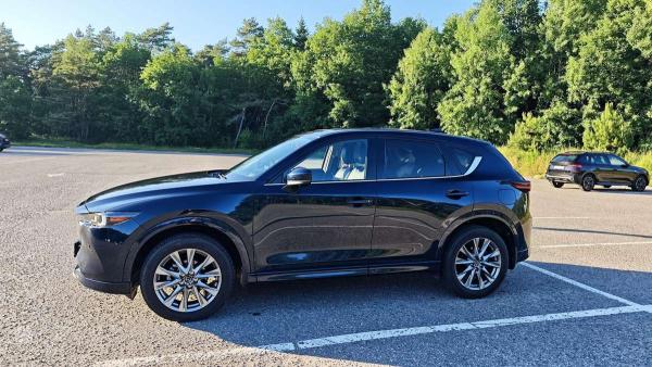 Blue Mazda CX-5 2025 in Klaipeda, with an engine capacity of 2.50 L and mileage of 9 thousand km for 29300 €, photo 5 on AUTOMOTO.COM.LV