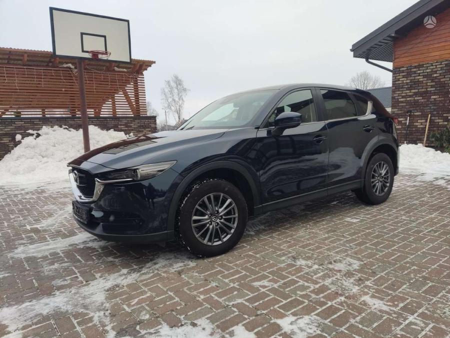 Blue Mazda CX-5 2018 in Pakruojis, with an engine capacity of 2.19 L and mileage of 210 thousand km for 12250 €, photo 2 on AUTOMOTO.COM.LV
