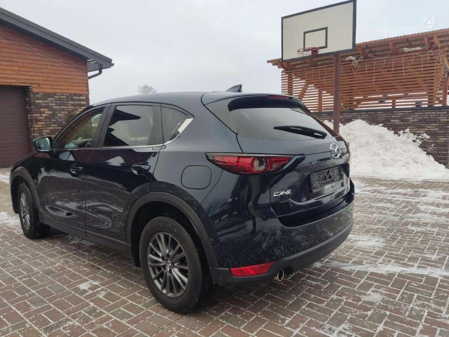 Blue Mazda CX-5 2018 in Pakruojis, with an engine capacity of 2.19 L and mileage of 210 thousand km for 12250 €, photo 3 on AUTOMOTO.COM.LV