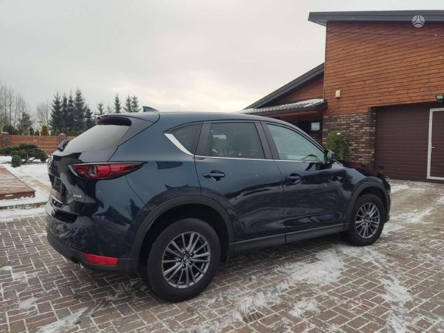 Blue Mazda CX-5 2018 in Pakruojis, with an engine capacity of 2.19 L and mileage of 210 thousand km for 12250 €, photo 8 on AUTOMOTO.COM.LV