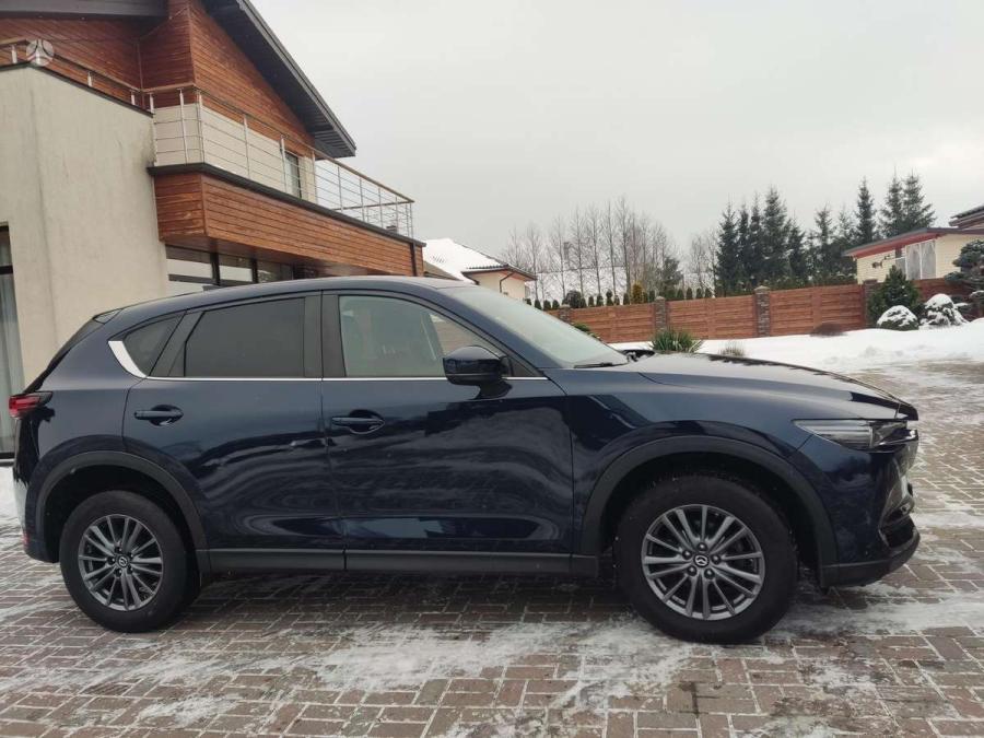 Blue Mazda CX-5 2018 in Pakruojis, with an engine capacity of 2.19 L and mileage of 210 thousand km for 12250 €, photo 10 on AUTOMOTO.COM.LV