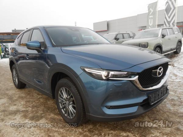 Blue Mazda CX-5 2017 in Viljandi, with an engine capacity of 2.20 L and mileage of 168 thousand km for 12990 €, photo 3 on AUTOMOTO.COM.LV