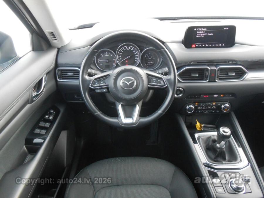 Blue Mazda CX-5 2017 in Viljandi, with an engine capacity of 2.20 L and mileage of 168 thousand km for 12990 €, photo 5 on AUTOMOTO.COM.LV