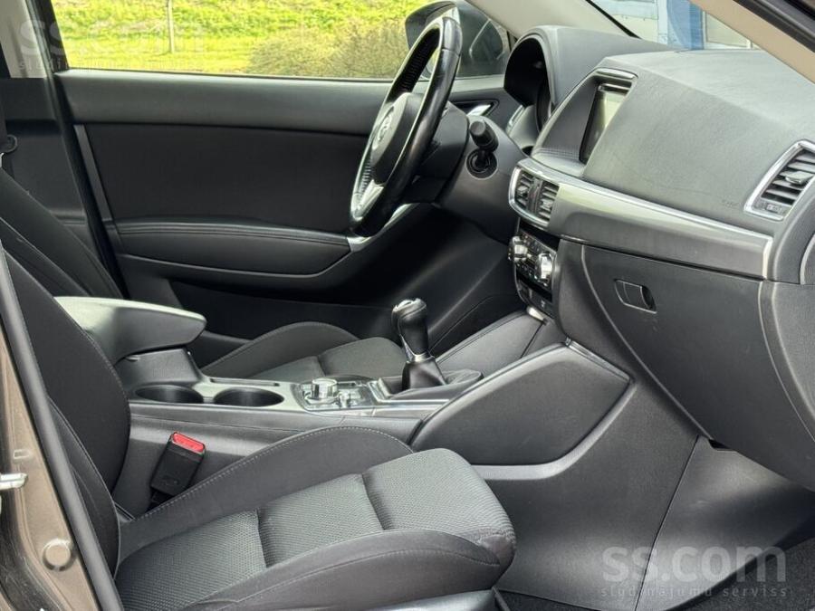 Brown Mazda CX-5 2016 in Jelgava, with an engine capacity of 2.20 L and mileage of 171 thousand km for 8900 €, photo 17 on AUTOMOTO.COM.LV