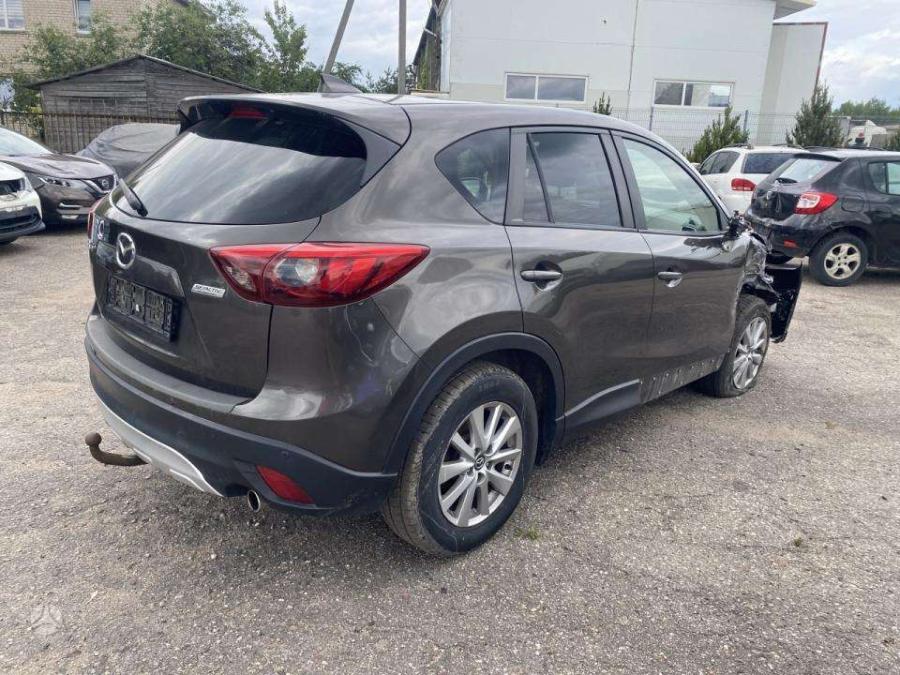 Brown Mazda CX-5 2016 in Radviliskis, with an engine capacity of 2.19 L and mileage of 219 thousand km for 5950 €, photo 4 on AUTOMOTO.COM.LV