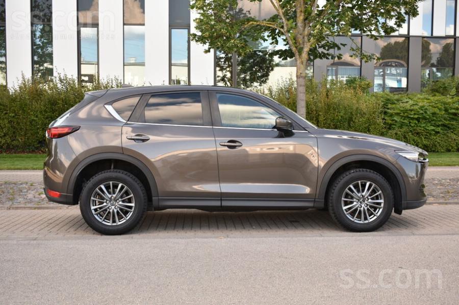Brown Mazda CX-5 2018 in Riga, with an engine capacity of 2.00 L and mileage of 121 thousand km for 16700 €, photo 4 on AUTOMOTO.COM.LV