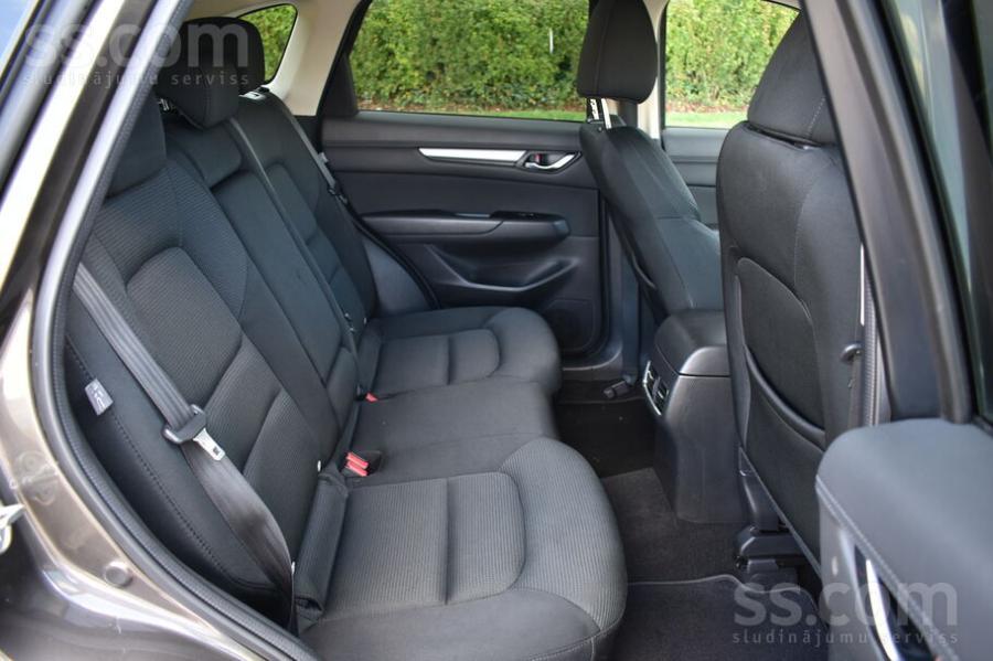 Brown Mazda CX-5 2018 in Riga, with an engine capacity of 2.00 L and mileage of 121 thousand km for 16700 €, photo 9 on AUTOMOTO.COM.LV