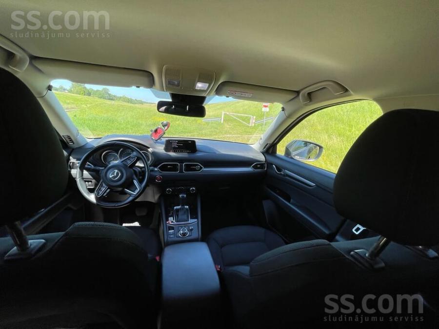 Brown Mazda CX-5 2018 in Riga, with an engine capacity of 2.00 L and mileage of 105 thousand km for 18300 €, photo 6 on AUTOMOTO.COM.LV