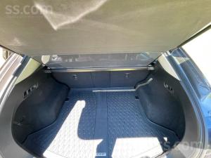 Brown Mazda CX-5 2018 in Riga, with an engine capacity of 2.00 L and mileage of 105 thousand km for 18300 €, photo 8 on AUTOMOTO.COM.LV