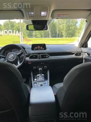 Brown Mazda CX-5 2018 in Riga, with an engine capacity of 2.00 L and mileage of 107 thousand km for 17500 €, photo 7 on AUTOMOTO.COM.LV