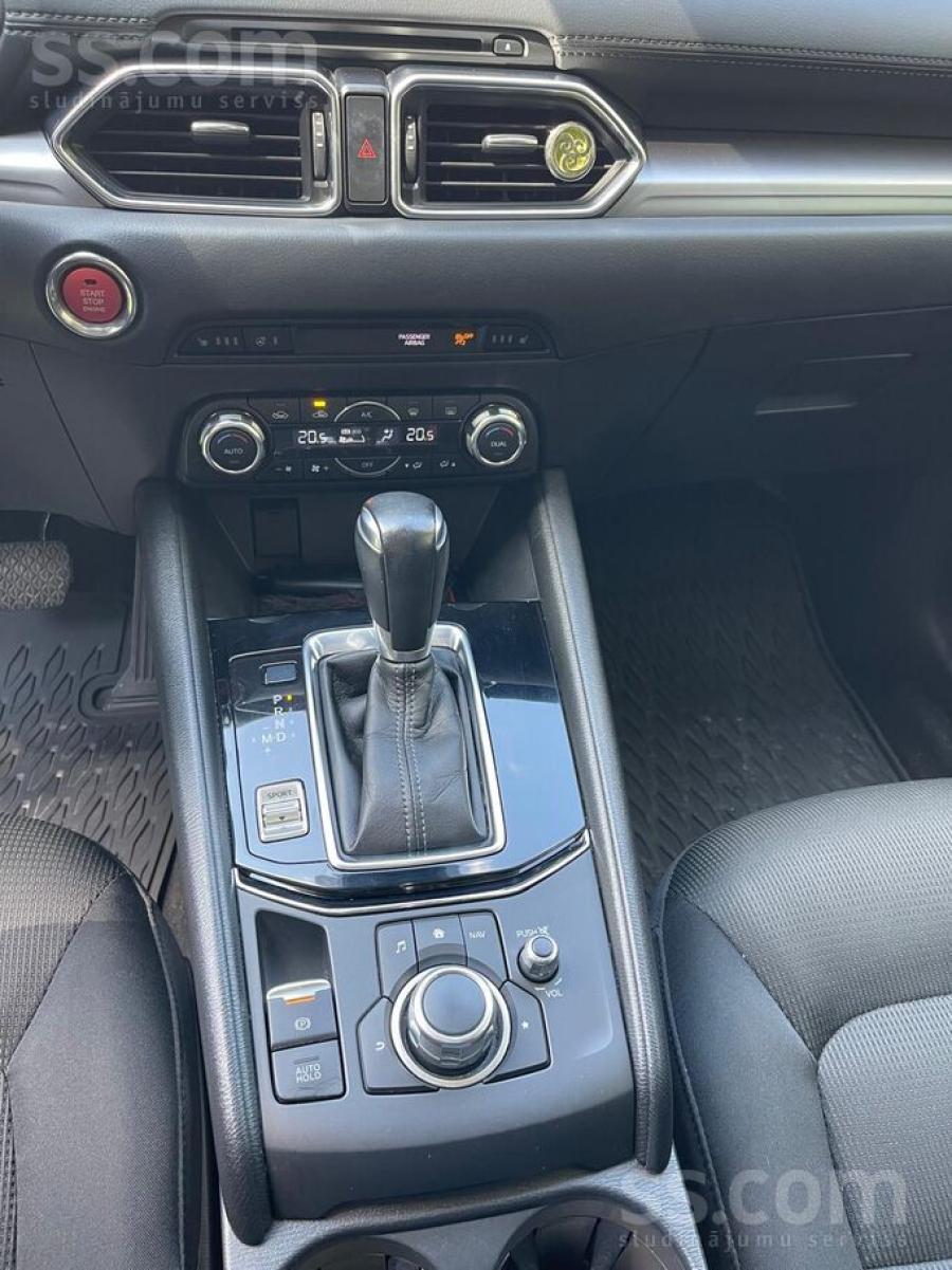 Brown Mazda CX-5 2018 in Riga, with an engine capacity of 2.00 L and mileage of 107 thousand km for 17500 €, photo 9 on AUTOMOTO.COM.LV
