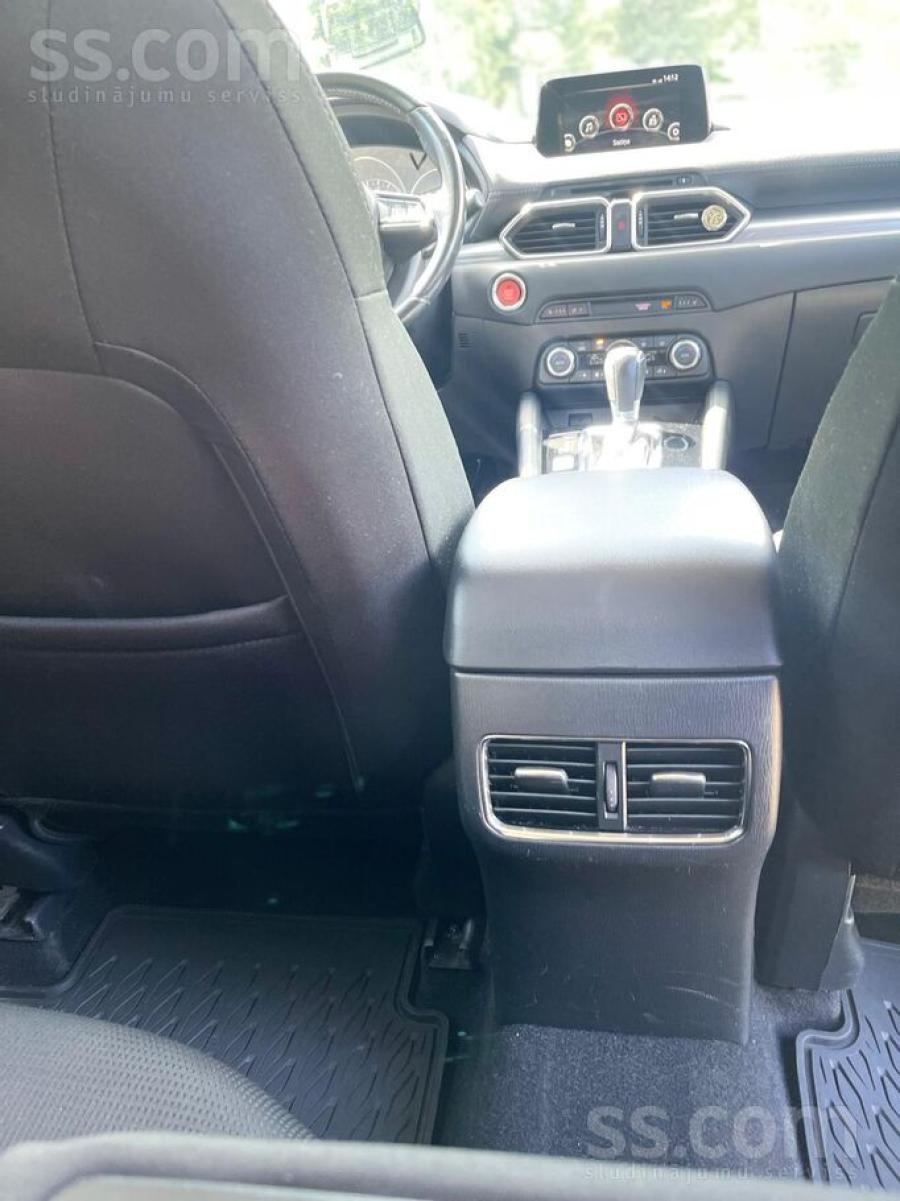 Brown Mazda CX-5 2018 in Riga, with an engine capacity of 2.00 L and mileage of 107 thousand km for 17500 €, photo 10 on AUTOMOTO.COM.LV