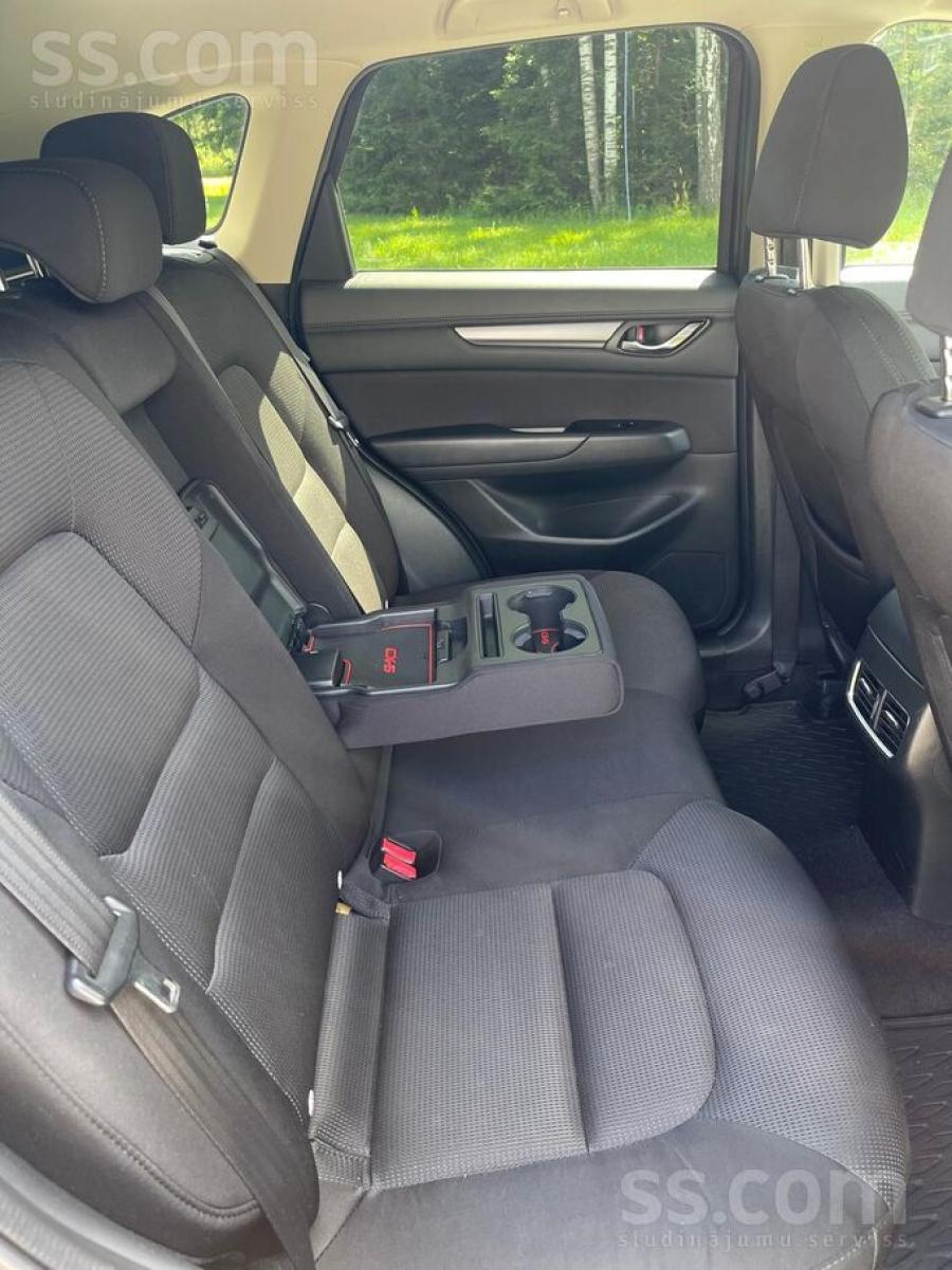Brown Mazda CX-5 2018 in Riga, with an engine capacity of 2.00 L and mileage of 107 thousand km for 17500 €, photo 12 on AUTOMOTO.COM.LV