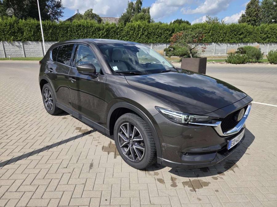Brown Mazda CX-5 2017 in Taurage, with an engine capacity of 2.20 L and mileage of 223 thousand km for 10500 €, photo 4 on AUTOMOTO.COM.LV