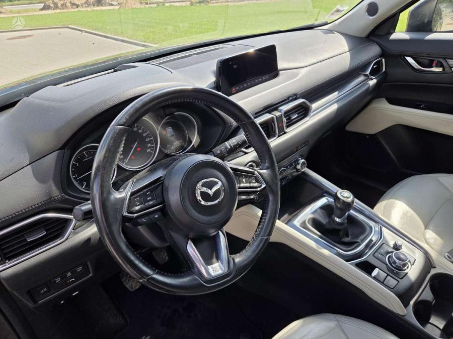 Brown Mazda CX-5 2017 in Taurage, with an engine capacity of 2.20 L and mileage of 223 thousand km for 10500 €, photo 10 on AUTOMOTO.COM.LV