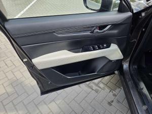 Brown Mazda CX-5 2017 in Taurage, with an engine capacity of 2.20 L and mileage of 223 thousand km for 10500 €, photo 21 on AUTOMOTO.COM.LV