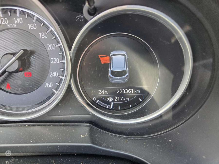 Brown Mazda CX-5 2017 in Taurage, with an engine capacity of 2.20 L and mileage of 223 thousand km for 10500 €, photo 24 on AUTOMOTO.COM.LV