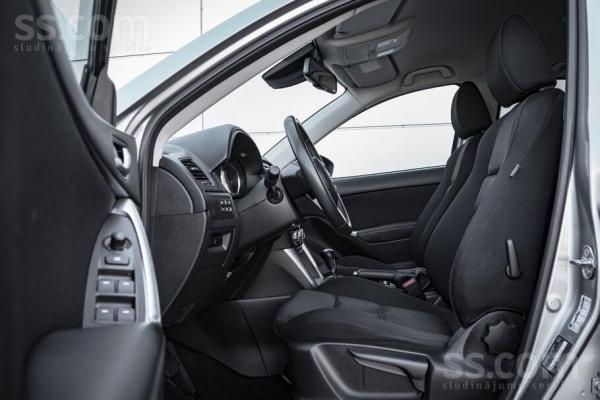 Mazda CX-5 2013 in Riga, with an engine capacity of 2.20 L and mileage of 225 thousand km for 7990 €, photo 9 on AUTOMOTO.COM.LV
