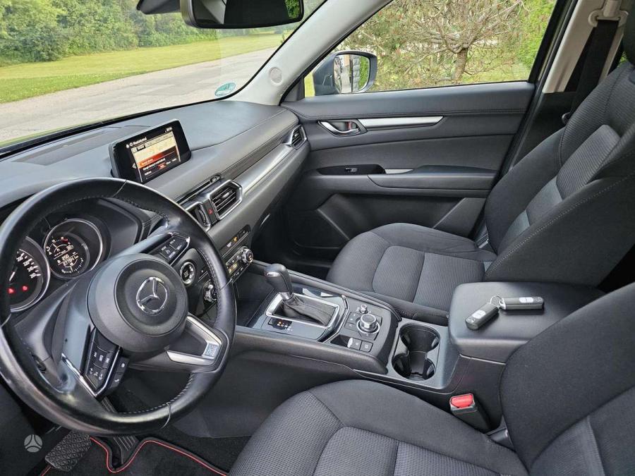 Mazda CX-5 2017 in Ukmerge, with an engine capacity of 2.19 L and mileage of 278 thousand km for 9900 €, photo 4 on AUTOMOTO.COM.LV