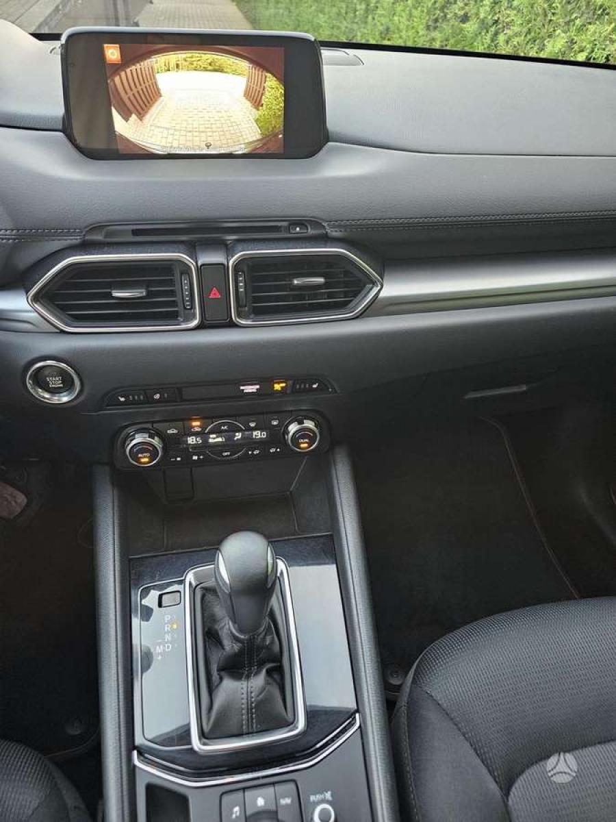 Mazda CX-5 2017 in Ukmerge, with an engine capacity of 2.19 L and mileage of 278 thousand km for 9900 €, photo 5 on AUTOMOTO.COM.LV
