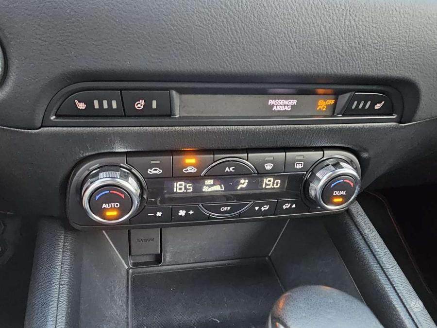 Mazda CX-5 2017 in Ukmerge, with an engine capacity of 2.19 L and mileage of 278 thousand km for 9900 €, photo 20 on AUTOMOTO.COM.LV