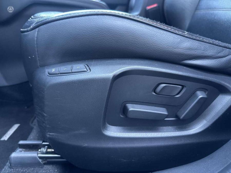 Mazda CX-5 2018 in Klaipeda, with an engine capacity of 2.00 L and mileage of 126 thousand km for 19600 €, photo 13 on AUTOMOTO.COM.LV