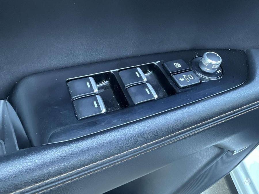 Mazda CX-5 2018 in Klaipeda, with an engine capacity of 2.00 L and mileage of 126 thousand km for 19600 €, photo 14 on AUTOMOTO.COM.LV