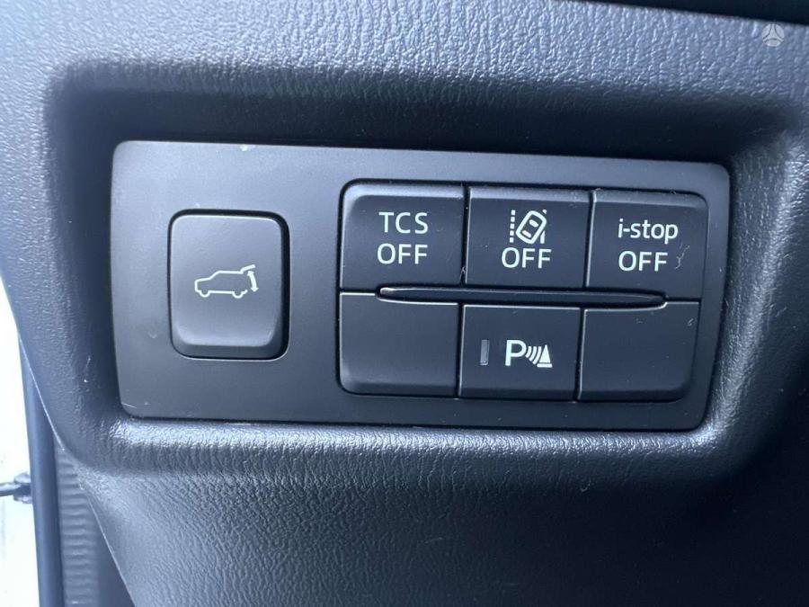 Mazda CX-5 2018 in Klaipeda, with an engine capacity of 2.00 L and mileage of 126 thousand km for 19600 €, photo 19 on AUTOMOTO.COM.LV