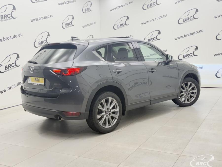 Mazda CX-5 2021 in Vilnius, with an engine capacity of 2.49 L and mileage of 106 thousand km for 17900 €, photo 3 on AUTOMOTO.COM.LV