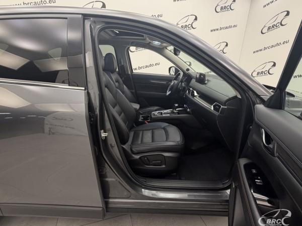 Mazda CX-5 2021 in Vilnius, with an engine capacity of 2.49 L and mileage of 106 thousand km for 17900 €, photo 5 on AUTOMOTO.COM.LV