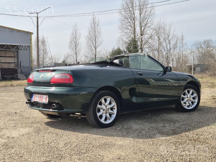 Zaļš Mazda CX-5 2001 Rīga, ar dzinēja tilpumu 1.80 L un nobraukumu 103 tūkst. km par 2250 €, foto 4 vietnē AUTOMOTO.COM.LV