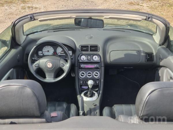 Zaļš Mazda CX-5 2001 Rīga, ar dzinēja tilpumu 1.80 L un nobraukumu 103 tūkst. km par 2250 €, foto 5 vietnē AUTOMOTO.COM.LV